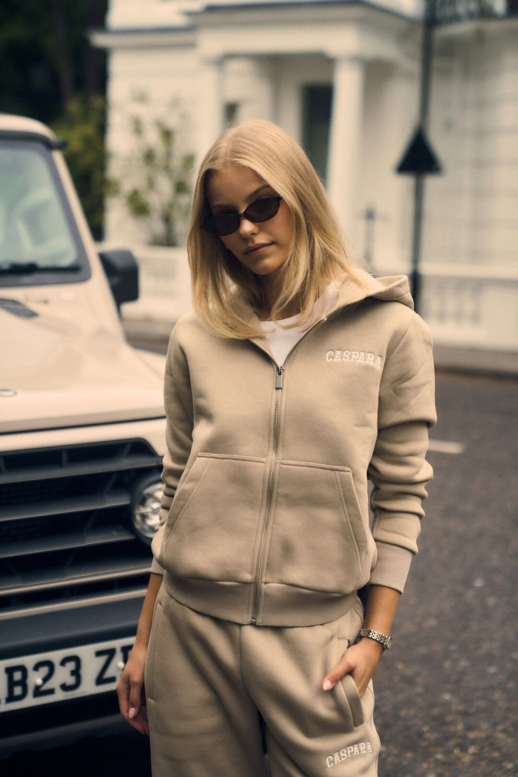 LIMITED EDITION︱W. Varsity Zip Hoodie - Sand – CASPARA